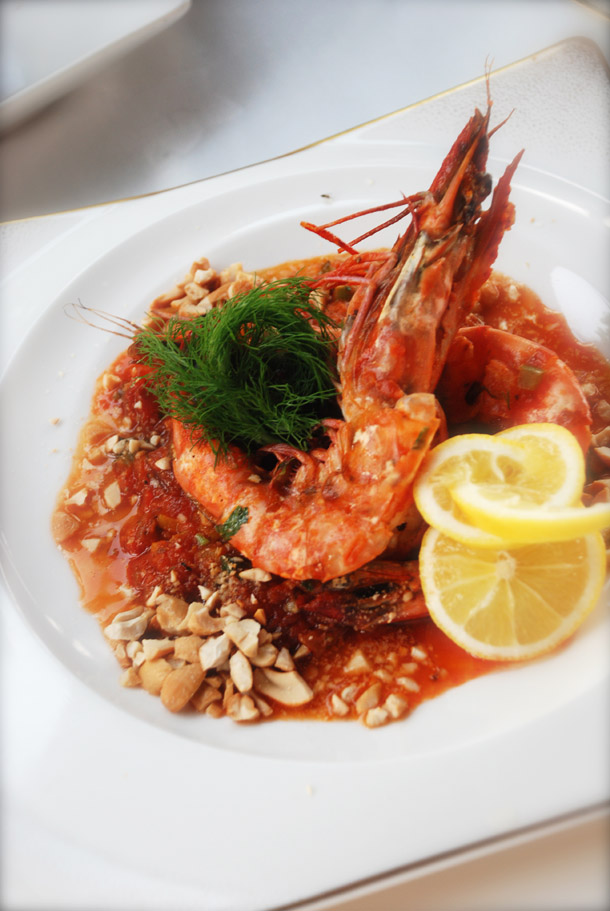 Desert Islands Resorts By Anantara | Cooking Spicy Prawn Harra By The ...
