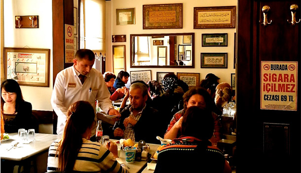 Sultanahmet Köftecisi, Istanbul | Turkish Meatballs or Izgara Köfte ...